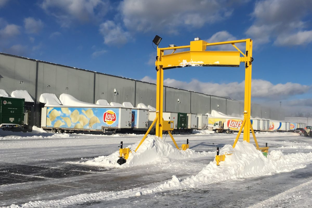 Snow Removal Machine for Trucks and Buses - Scraper Systems